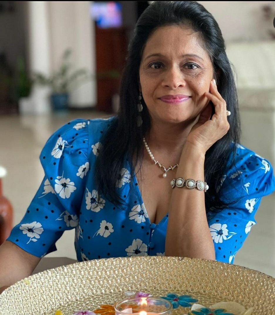 Mature MILF | Scrolller