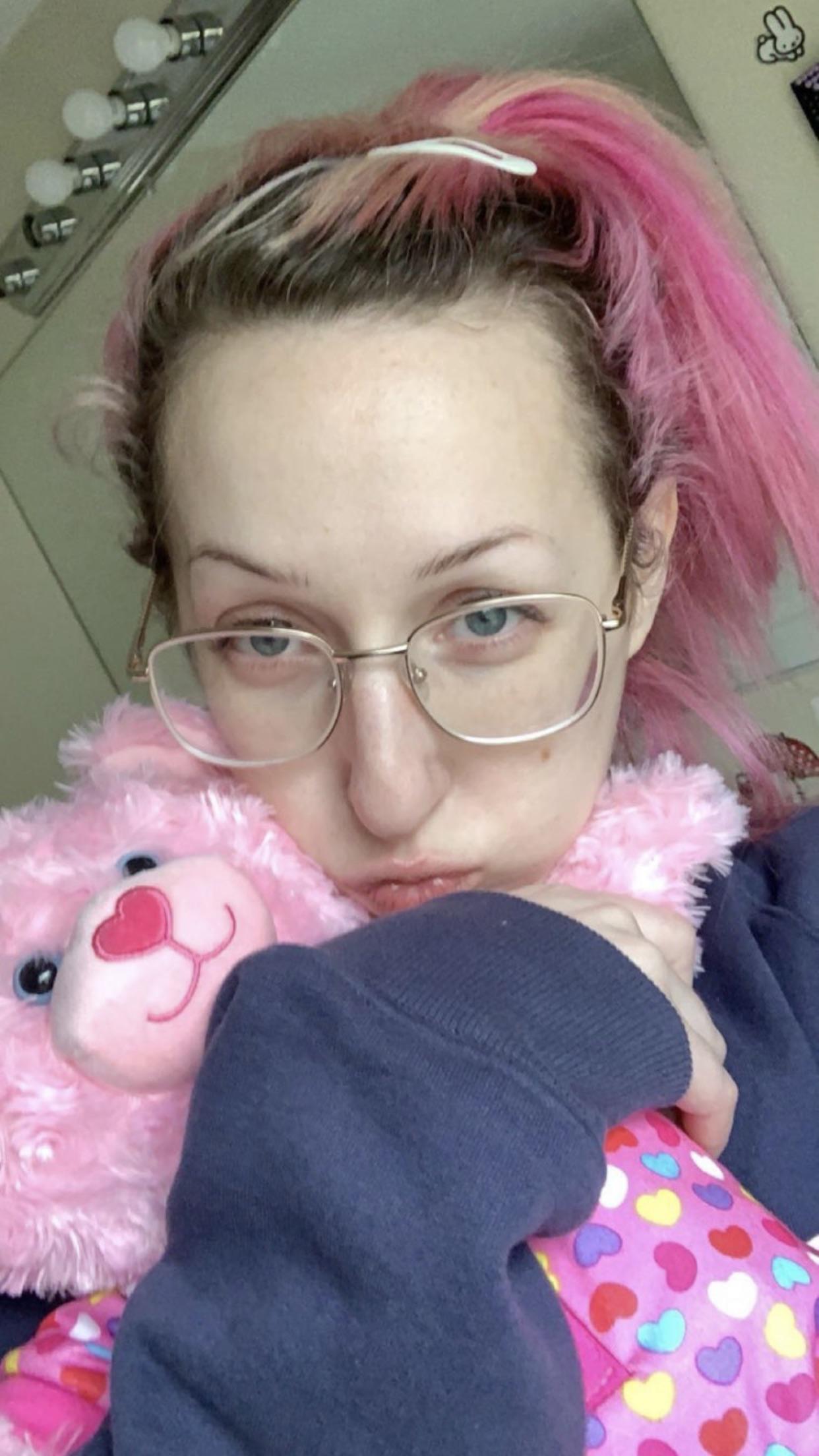 me and fluffy 😗😌 | Scrolller