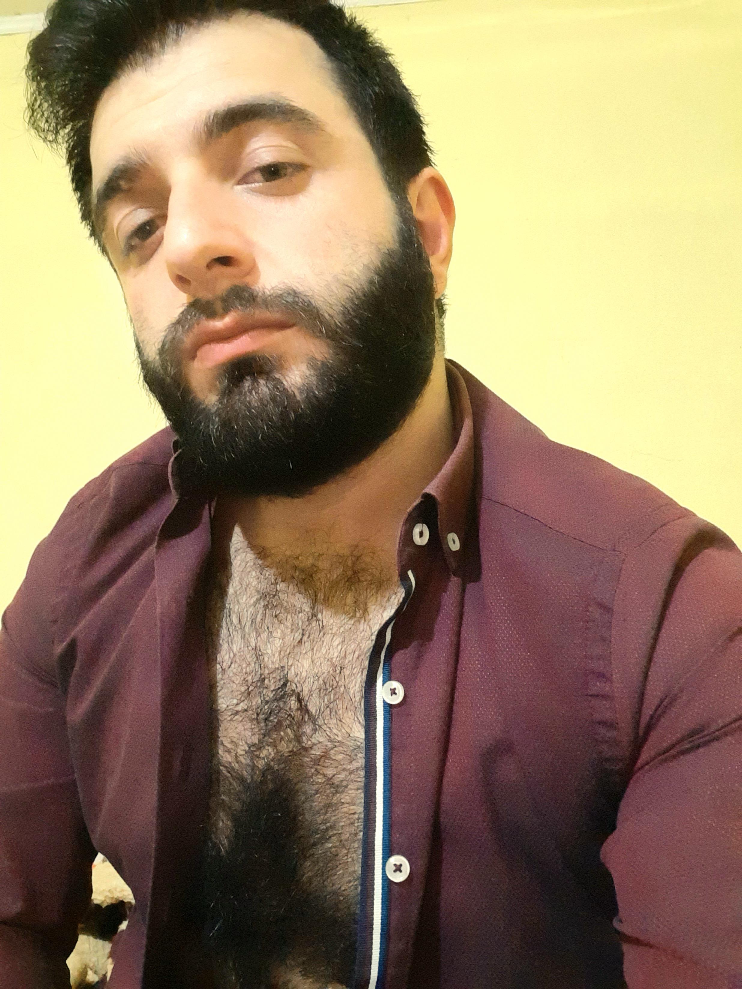 Me and my hairy chest 😄 | Scrolller