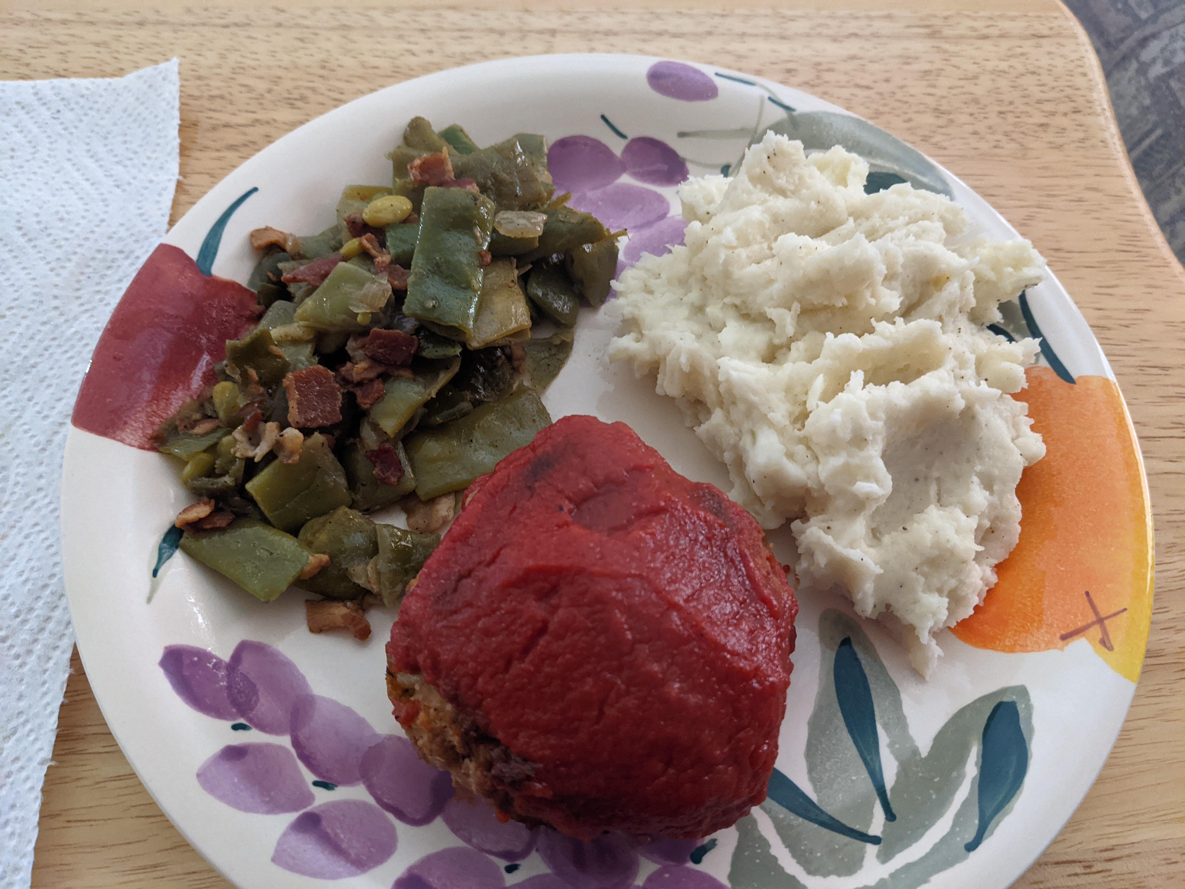 Meatloaf with Garlic Parmesan Mashed potatoes and Green Beans | Scrolller