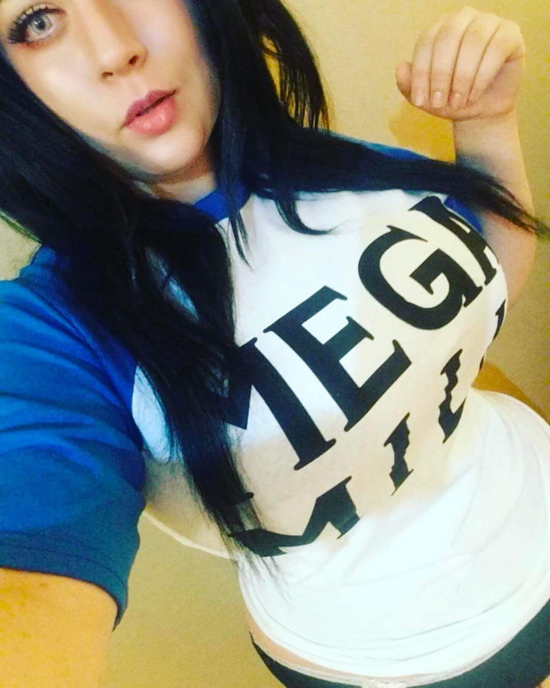 Mega milk | Scrolller