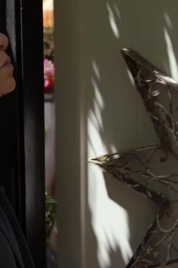 [Topless] Meghan Falcone in Californication S6E5 (2013) | Scrolller