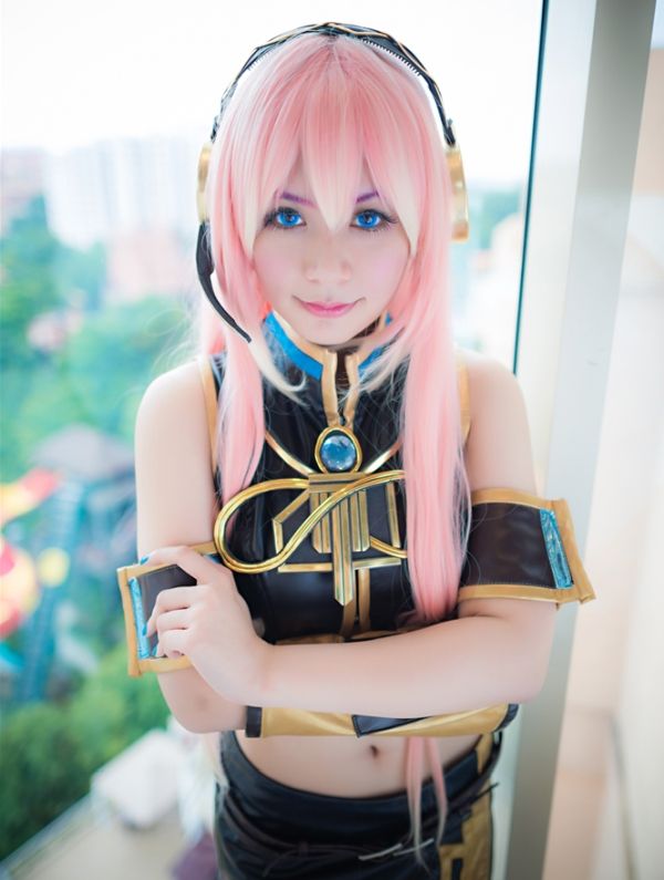 Megurine Luka | Scrolller