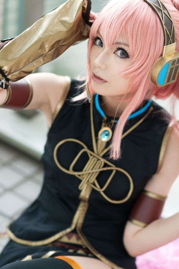 Megurine Luka by Yuu | Scrolller