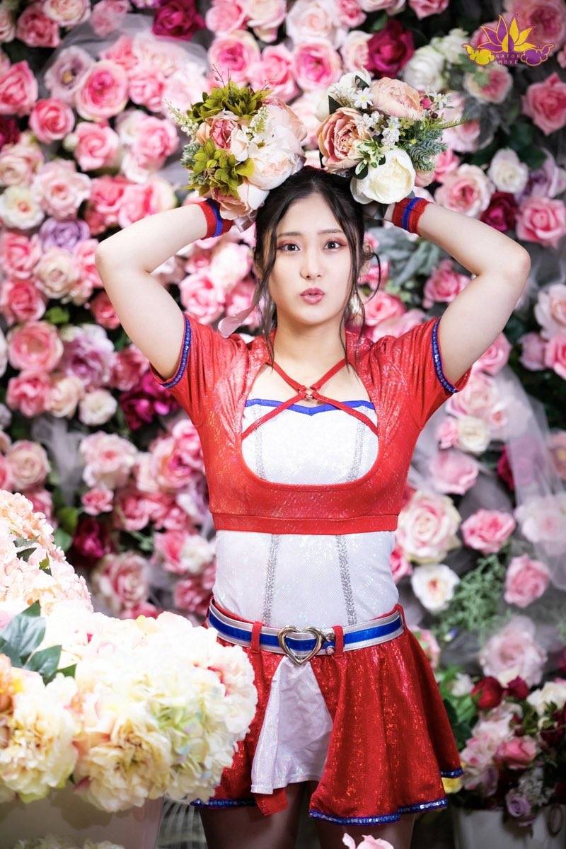 Mei Suruga | Scrolller