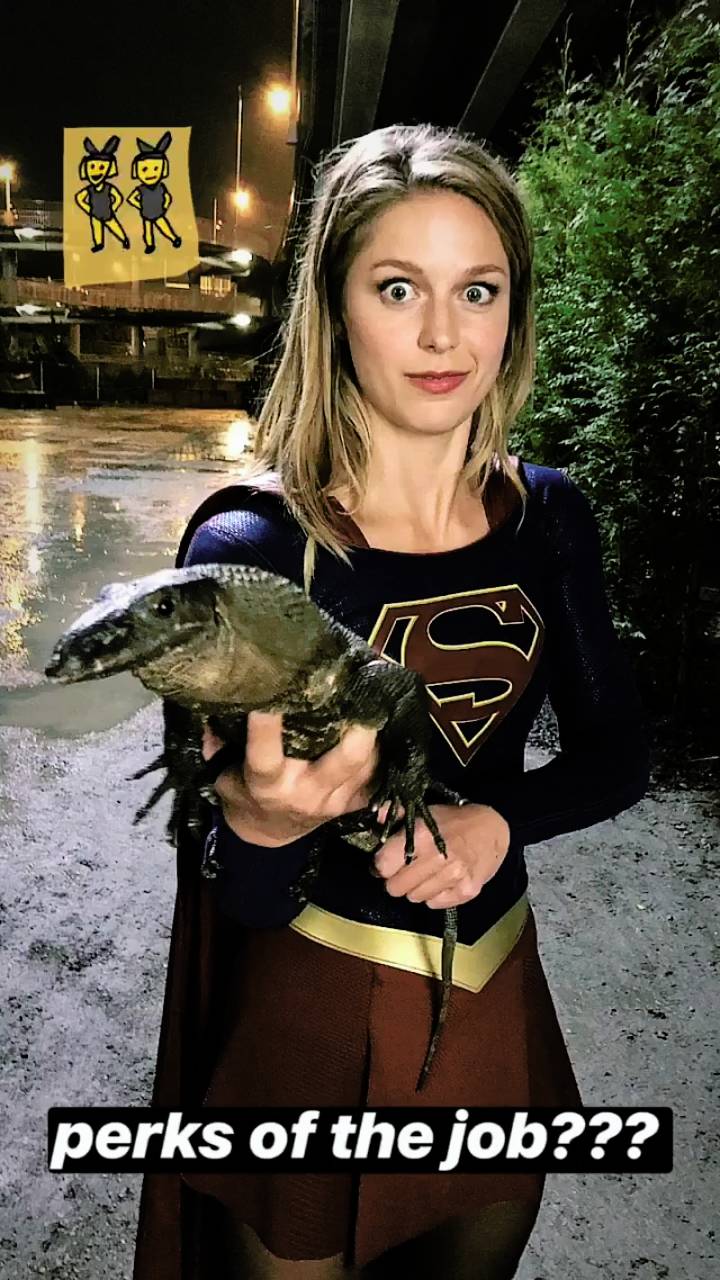 Melissa with a lizard on set | Scrolller