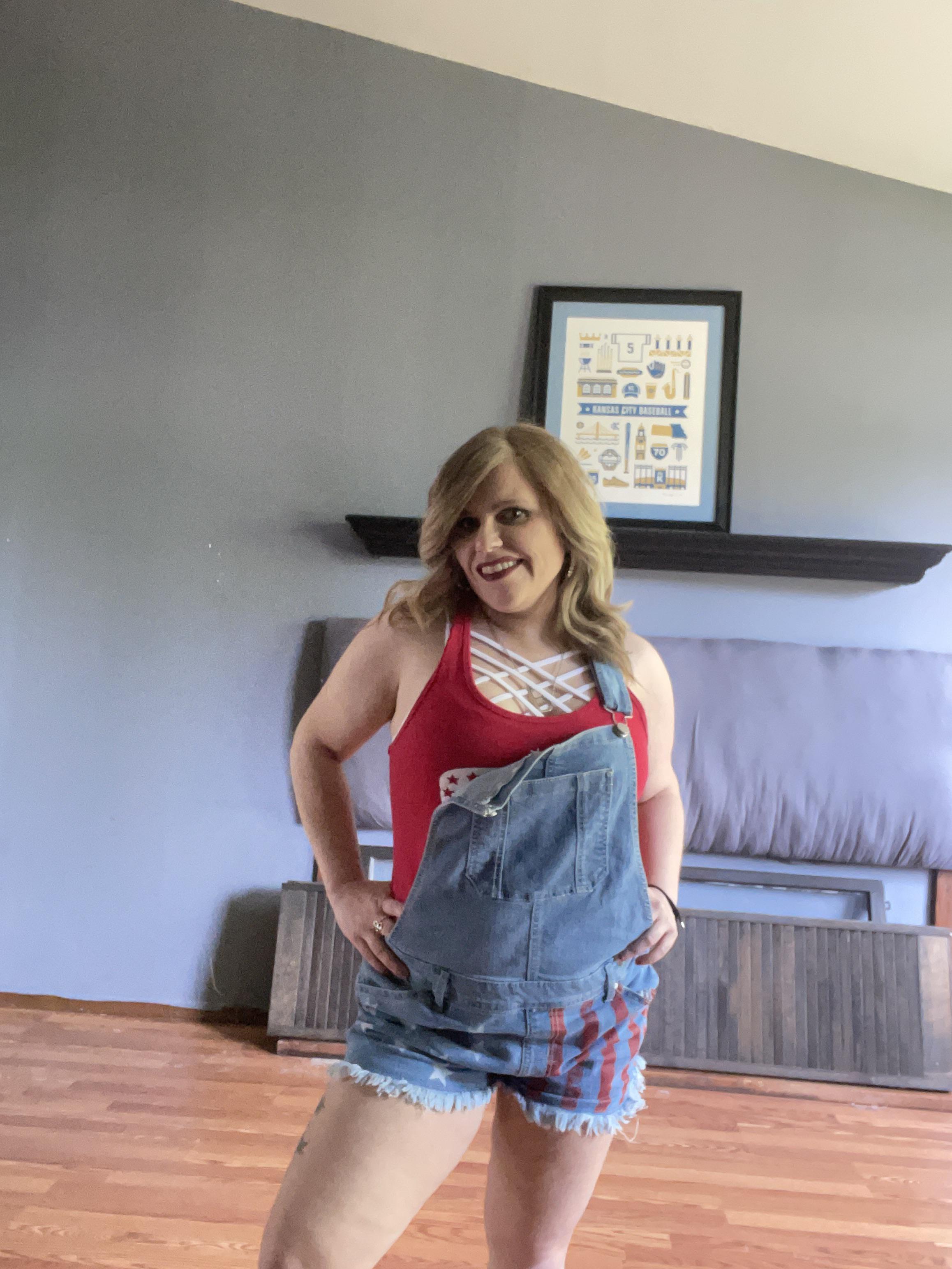 Merica! ️🤍💙 | Scrolller