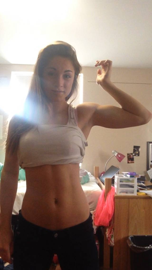 mesmerising midriff | Scrolller