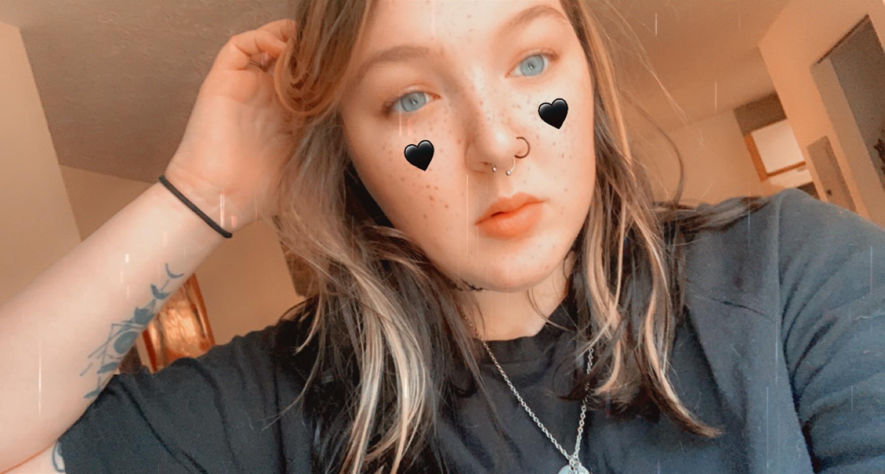 🖤 Message me for content! 🖤 || 21 || Alternative || Thicc || Nerdy || Slutty 🖤 | Scrolller