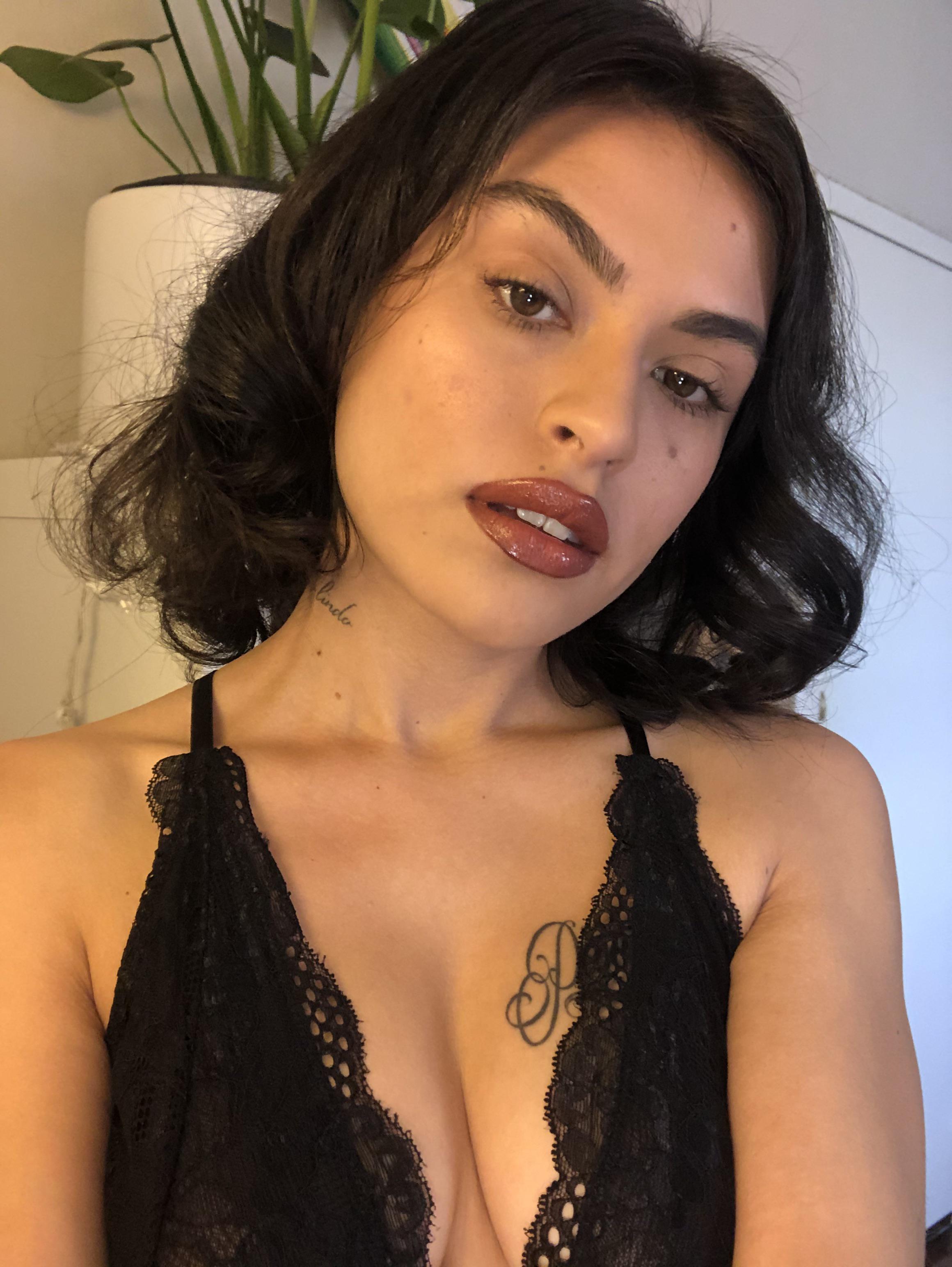 Mexicana | Scrolller