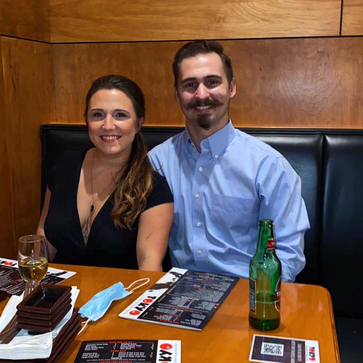 MF4MF/F (28) Las Vegas - in town for one last night. Looking for couples or single female ...