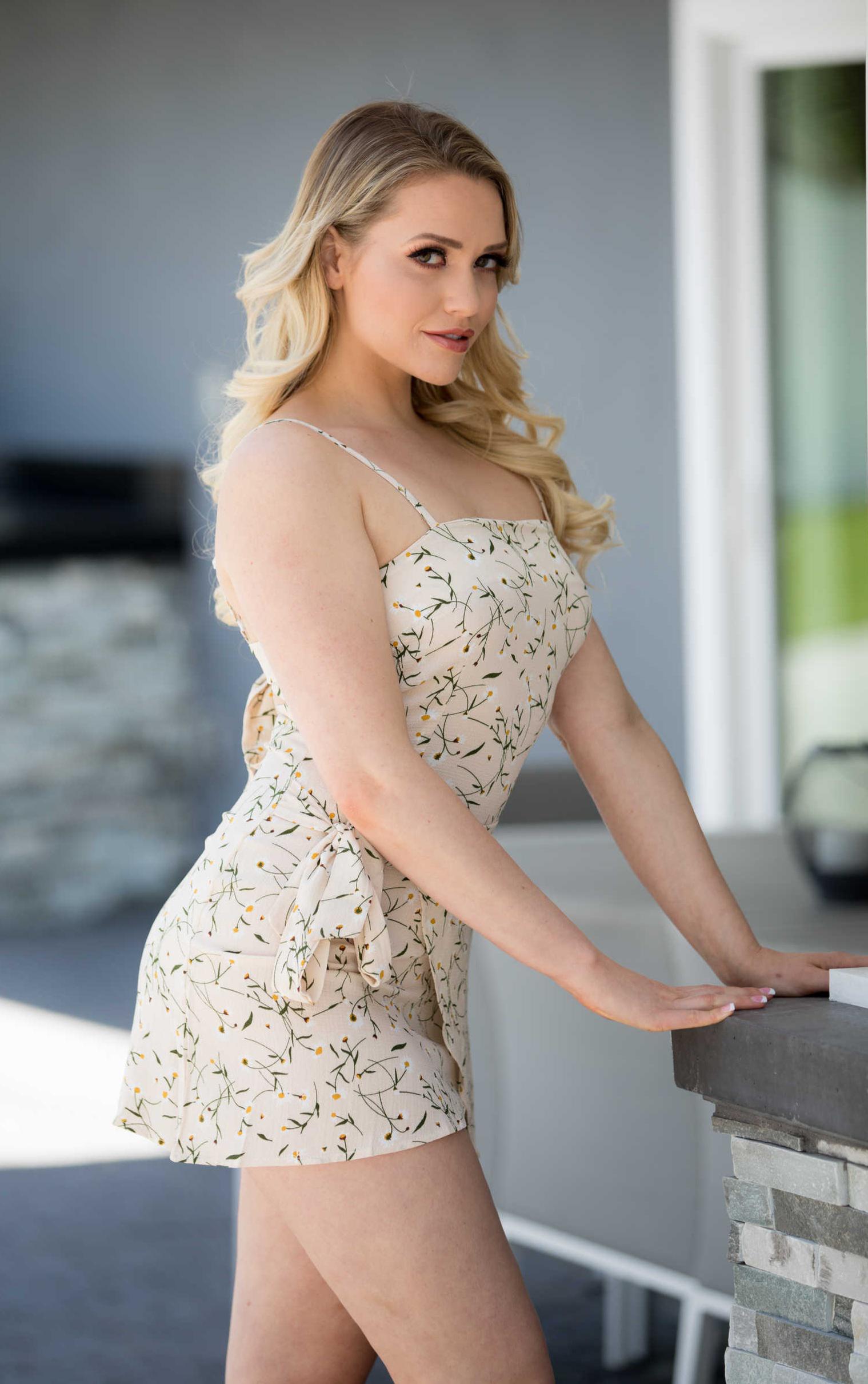 [Mia Malkova] fuckin dynamite!!! | Scrolller