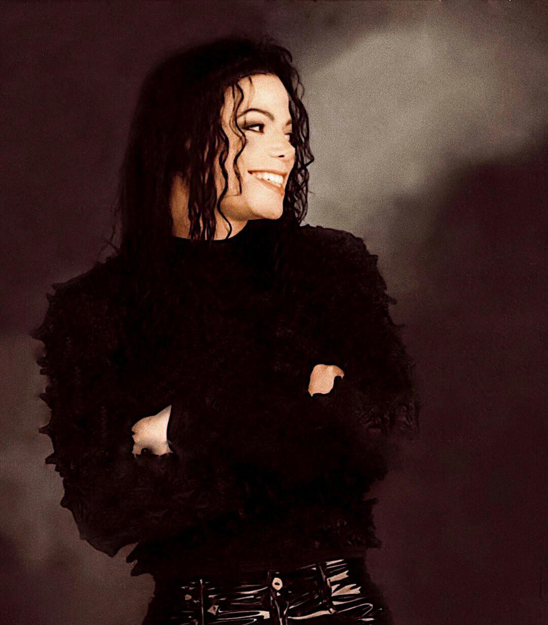 Michael Jackson | Scrolller