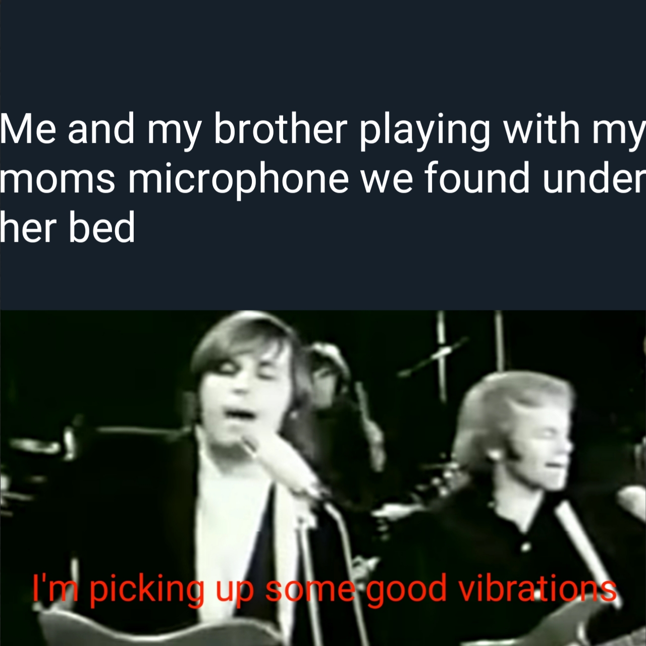 Microphone go brrrr | Scrolller