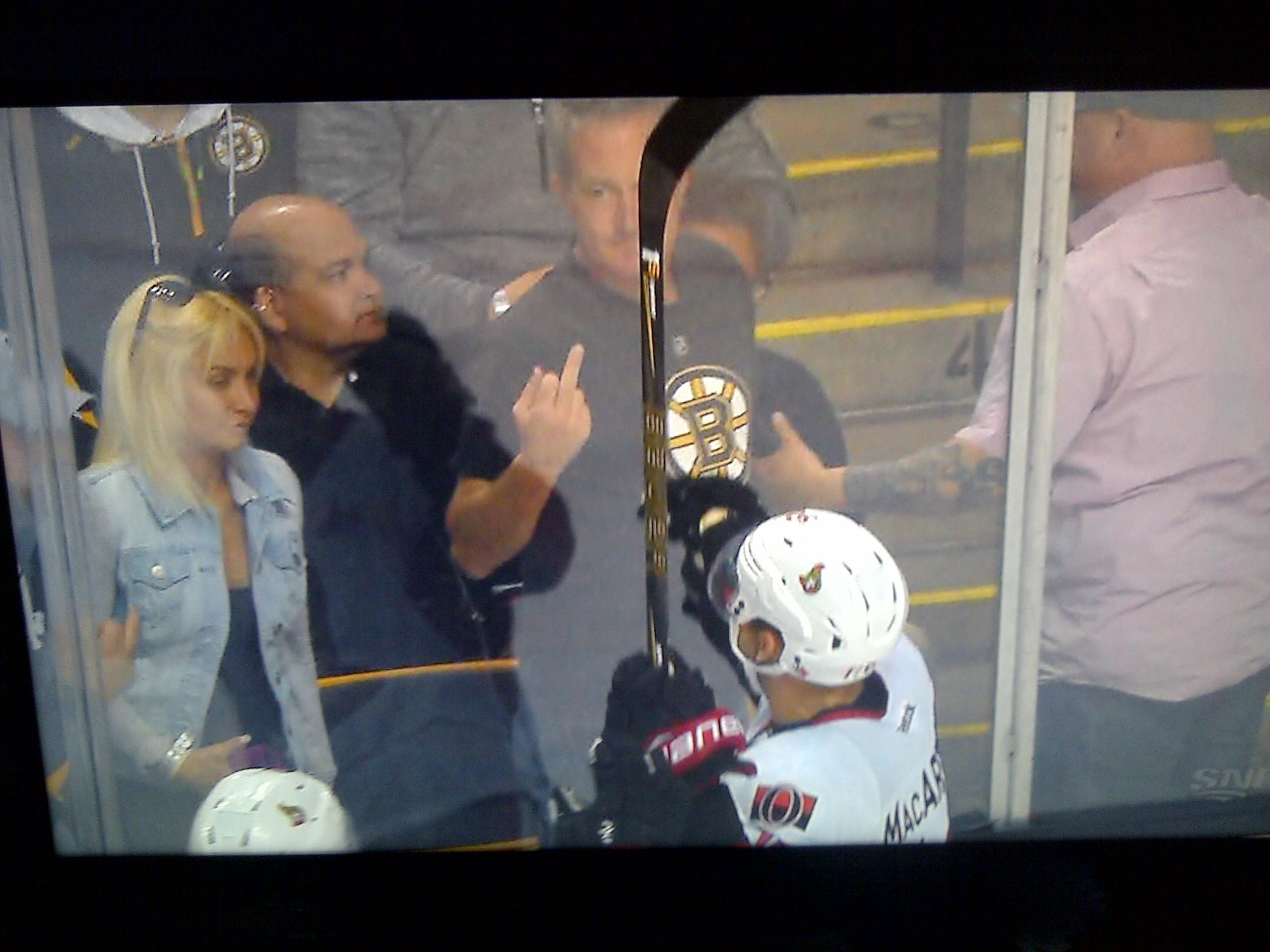 middle🏒finger | Scrolller