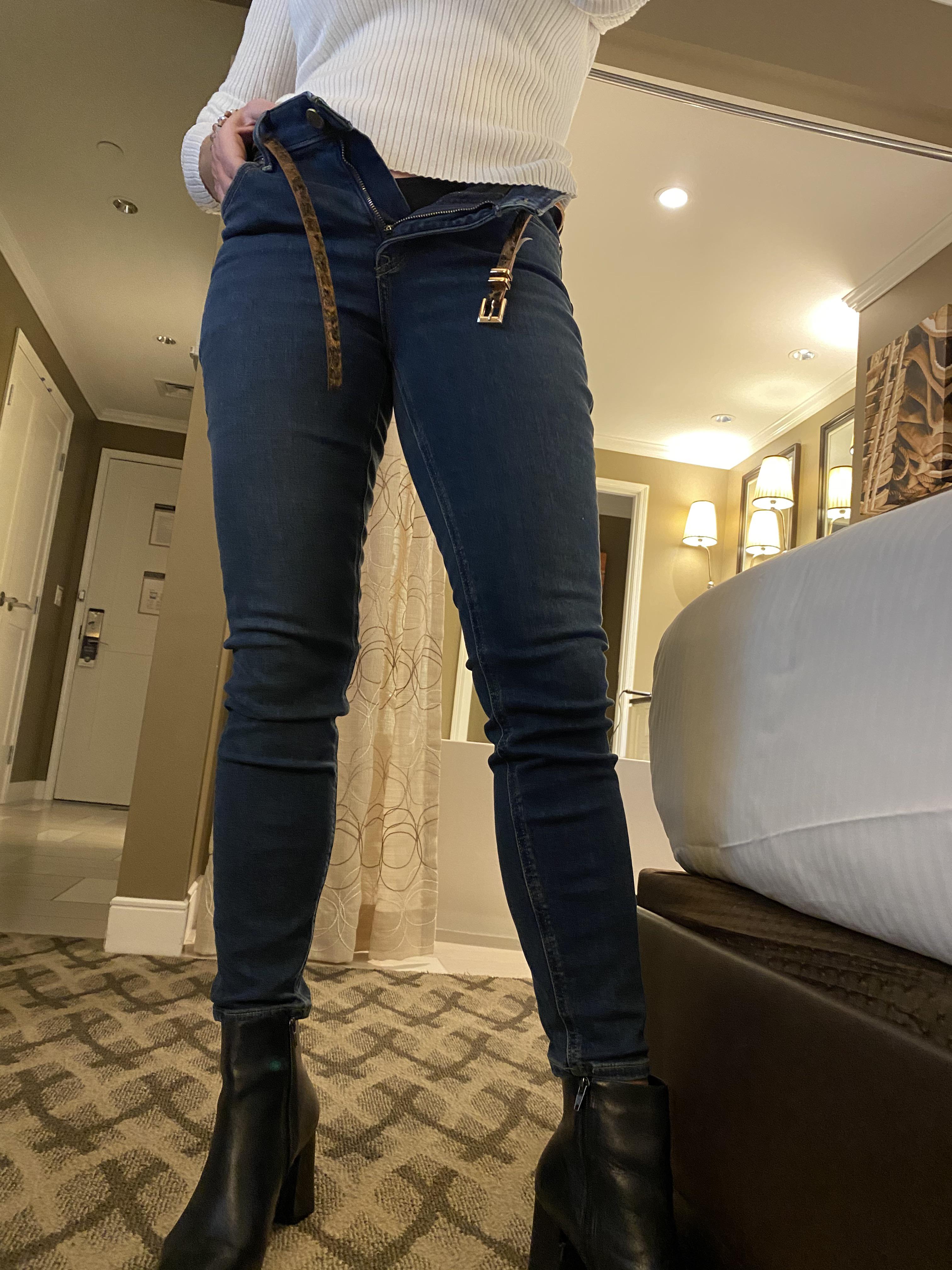 MILF and a mobile phone. Let me show you what happened next. | Scrolller