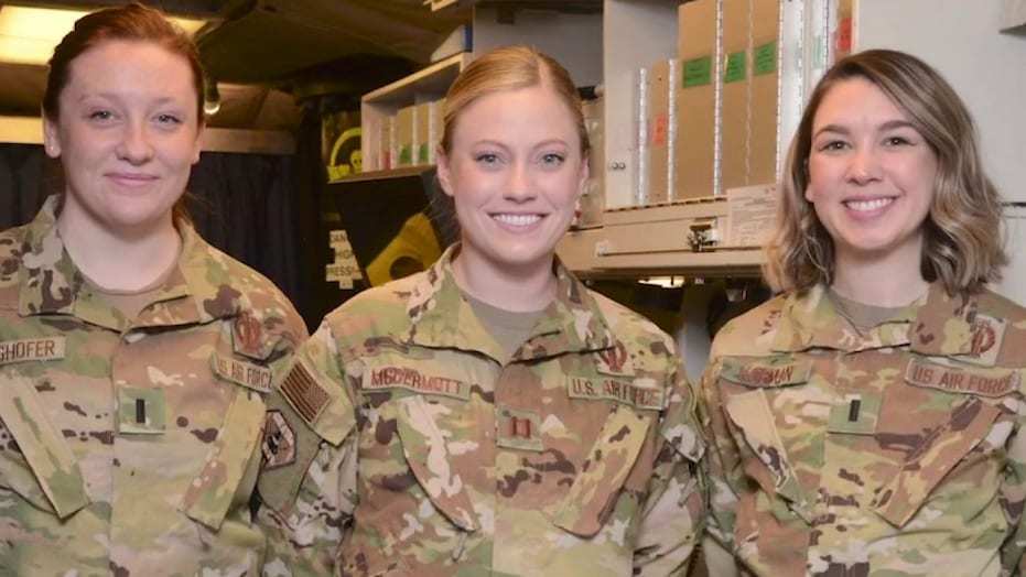 Military Women 1 | Scrolller