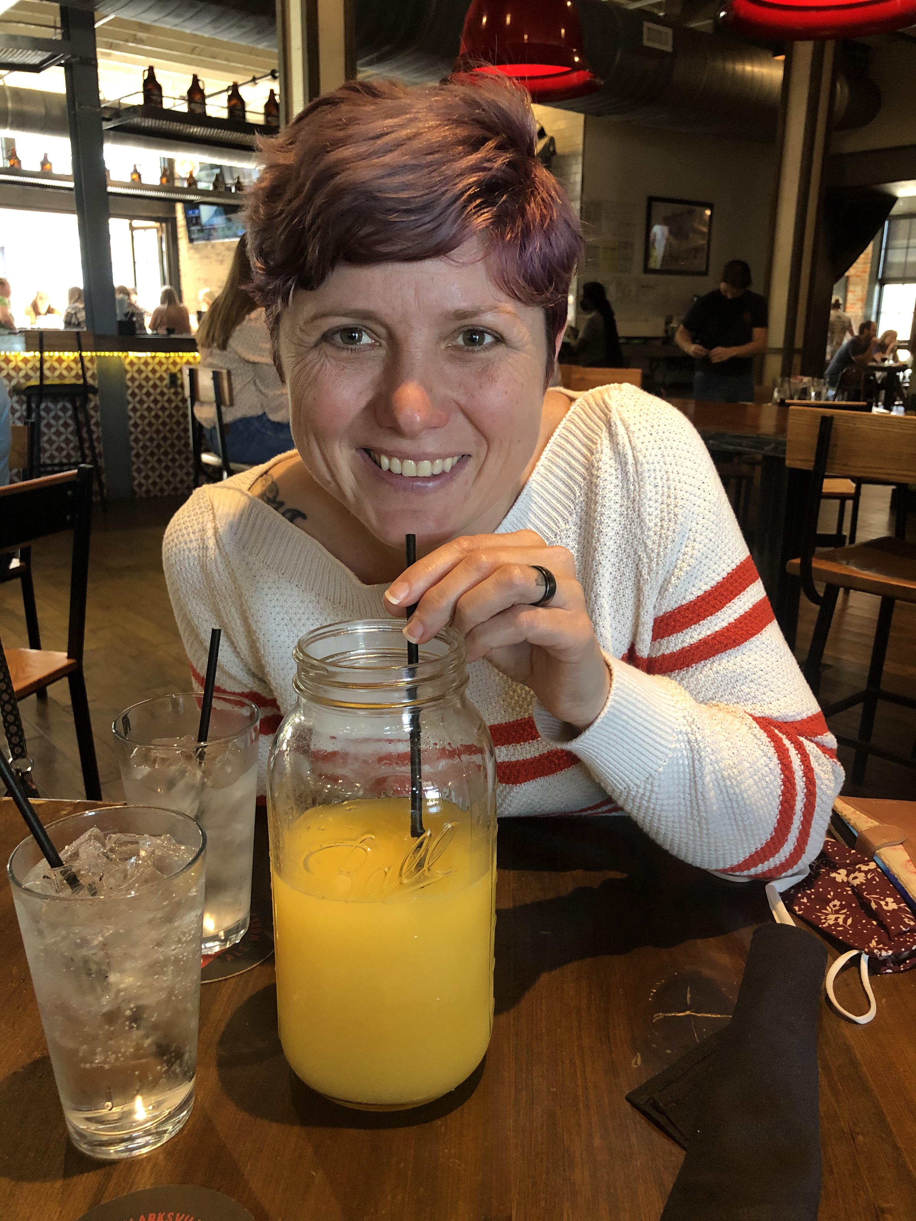 Mimosas for breakfast :) | Scrolller