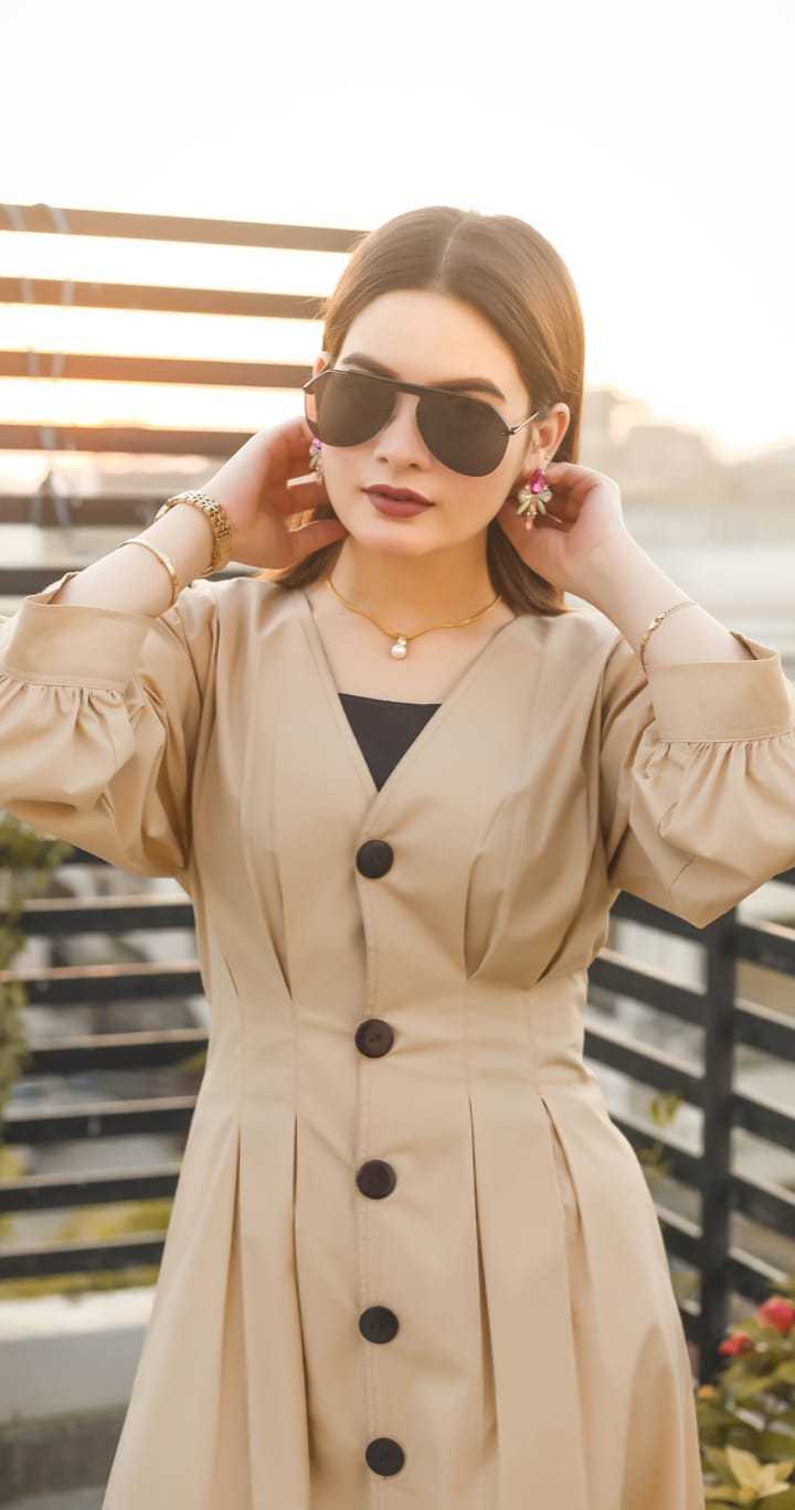 Minal Khan. WWYD? | Scrolller