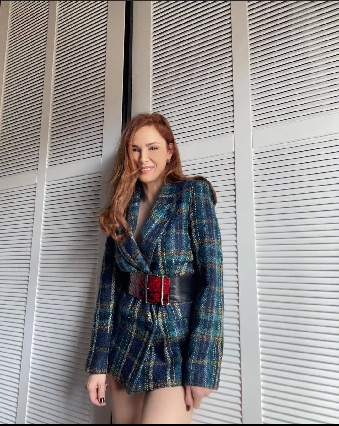 Mine Tugay | Scrolller