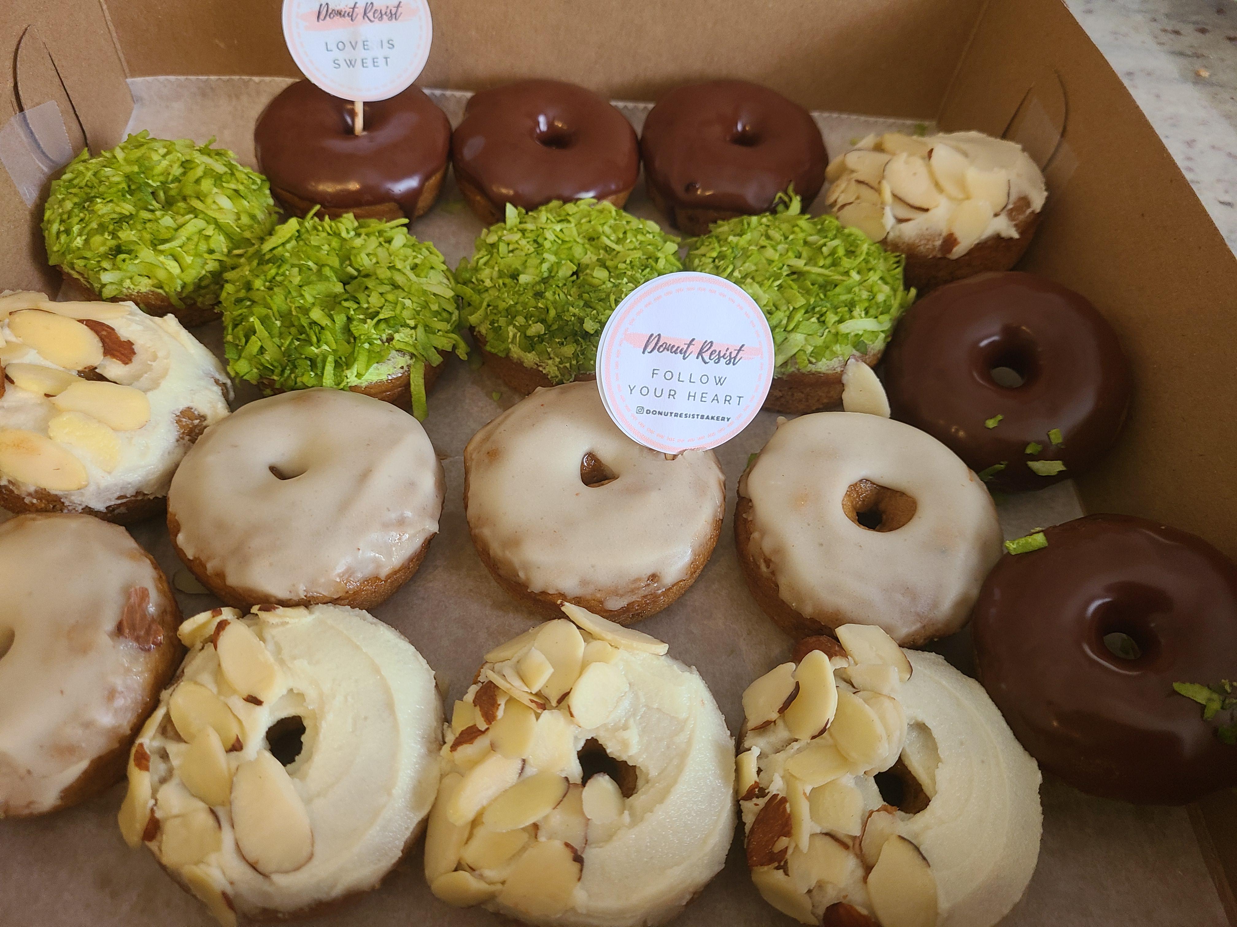 Mini Vegan Donuts | Scrolller