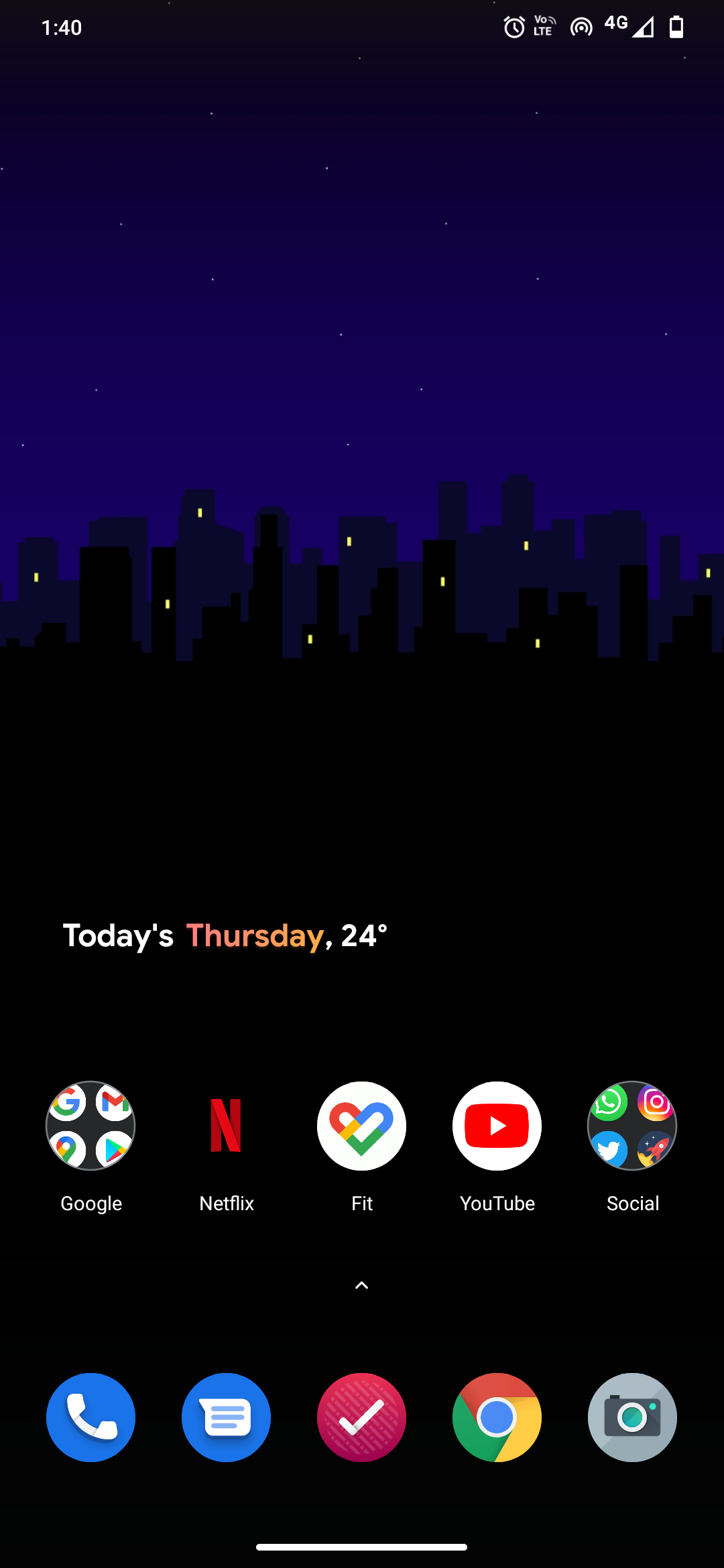 Minimal Dark City Setup | Scrolller