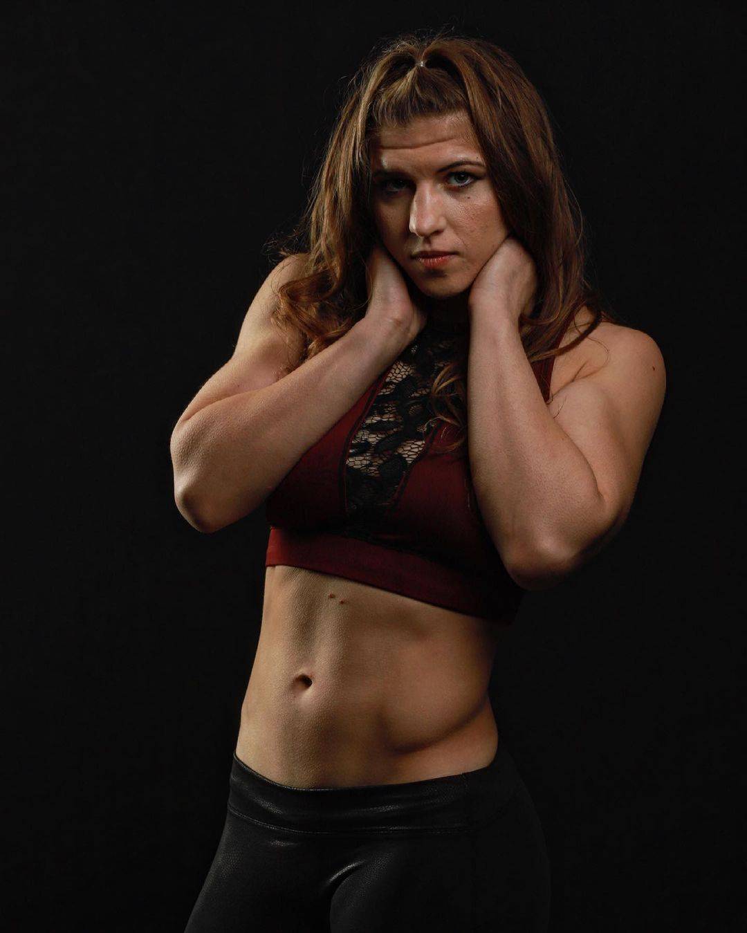 Miranda Maverick | Scrolller