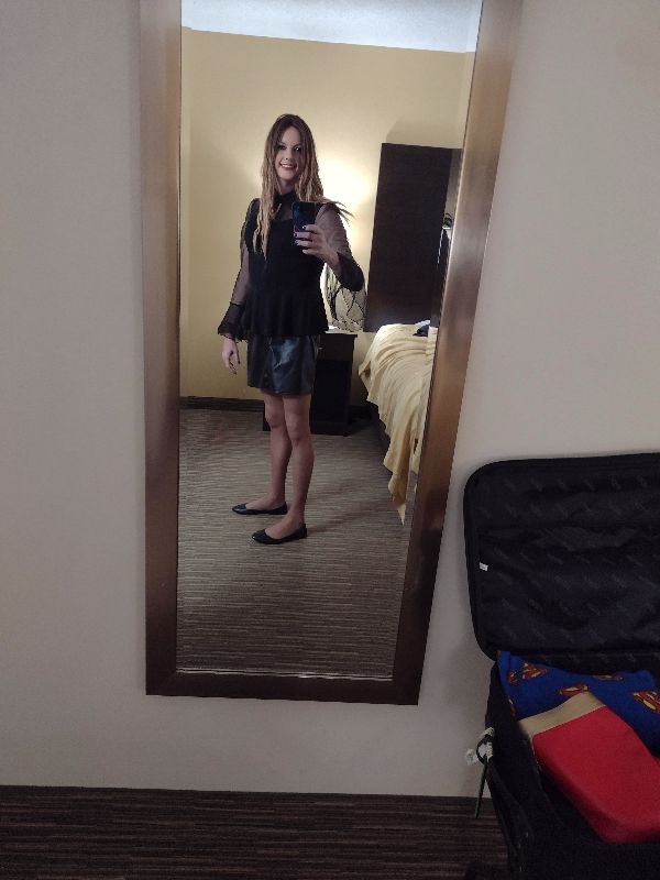 Mirror selfie before going out | Scrolller