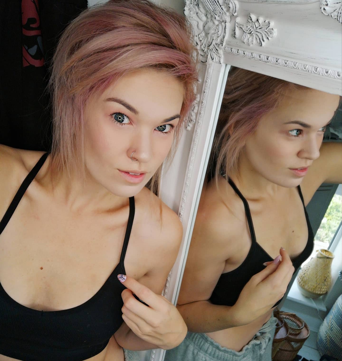 Mirrored | Scrolller