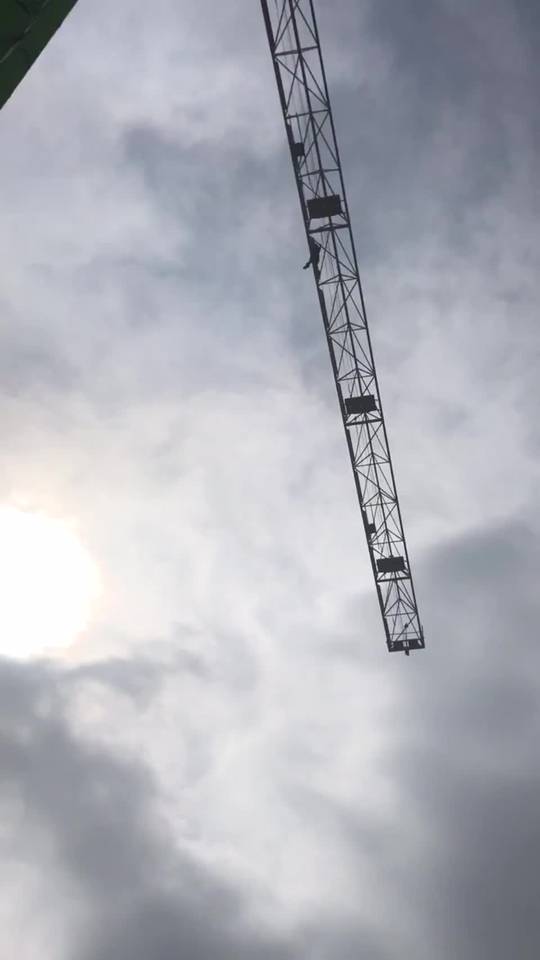 MMC after I jump from a crane. | Scrolller