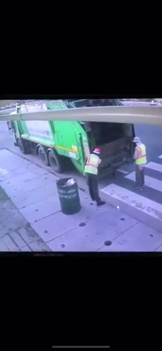 Mmc After I Was Just Doing My Job Scrolller