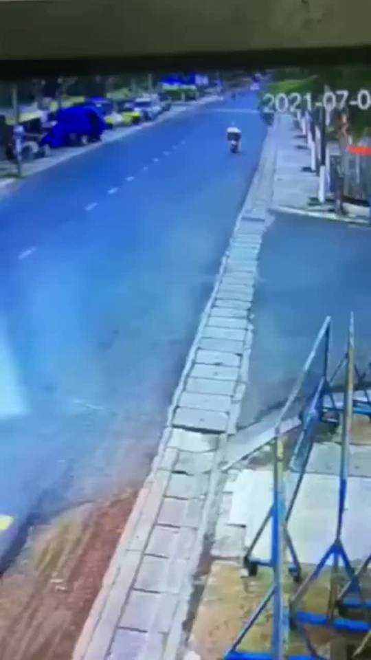 MMC after we crash head on into a car | Scrolller