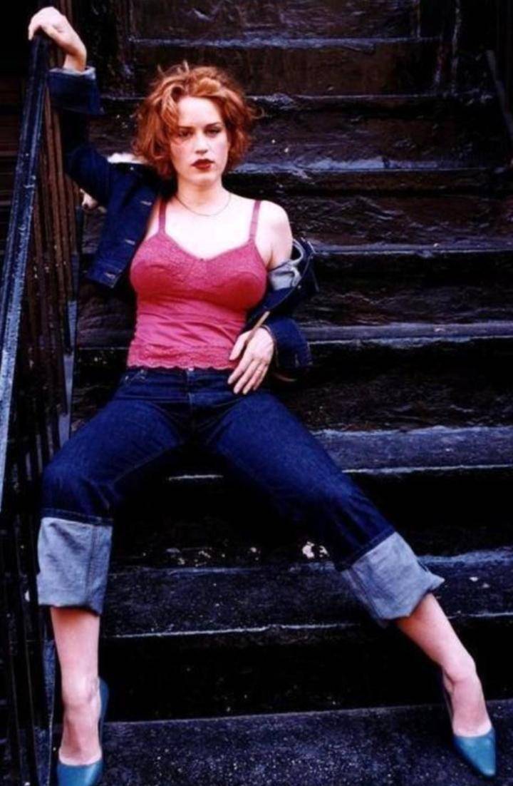 Molly Ringwald | Scrolller