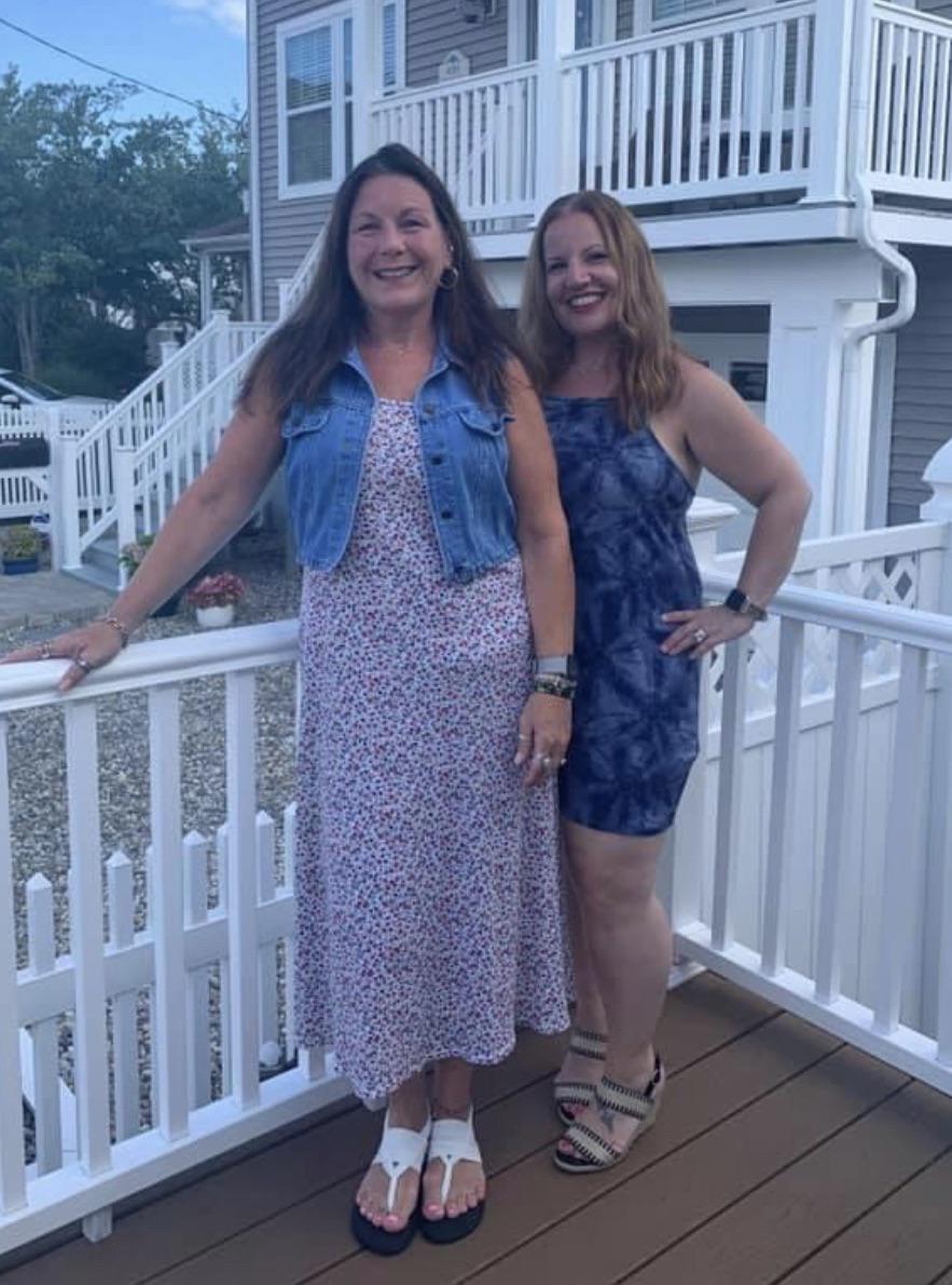 Mom And Oldest Sister Scrolller