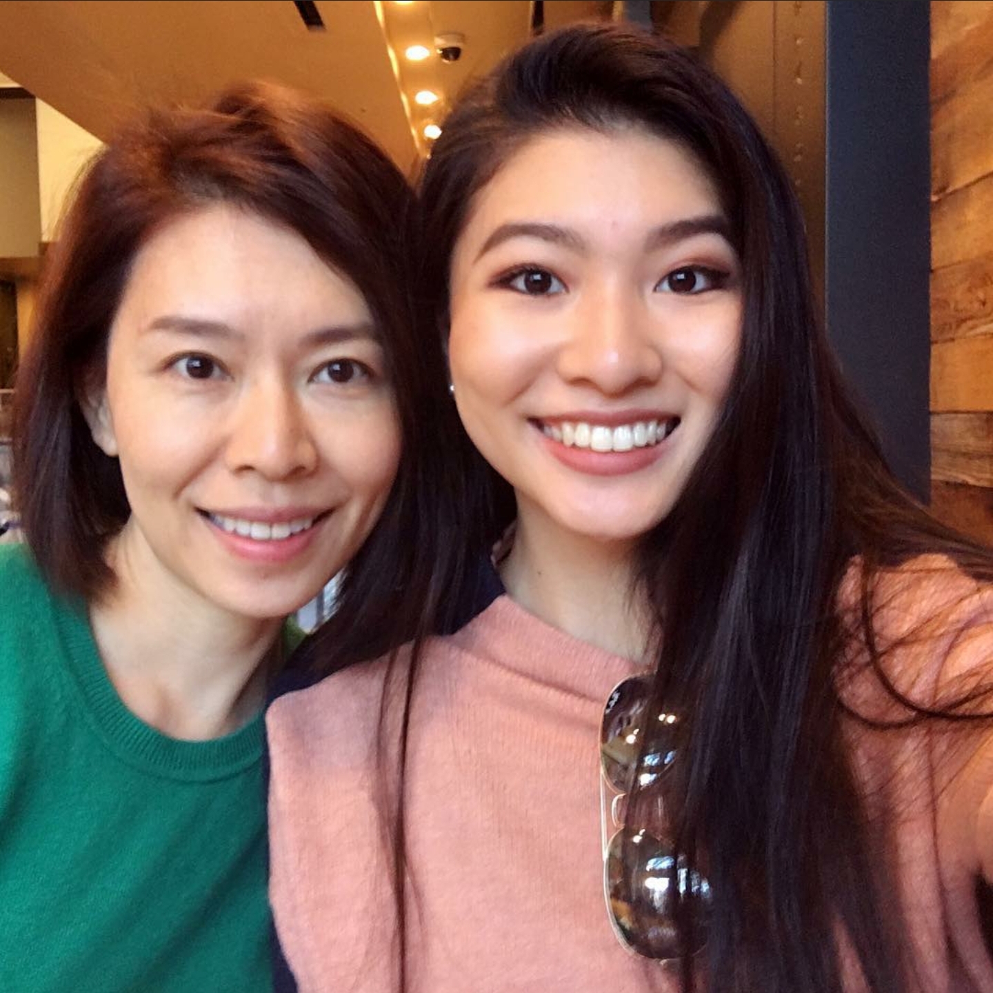 Mom or daughter? | Scrolller