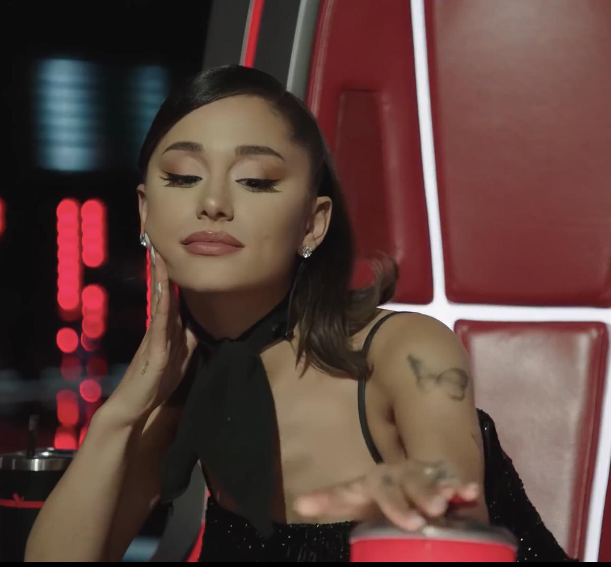 Mommy makes me sooooo weak 🥵 | Scrolller