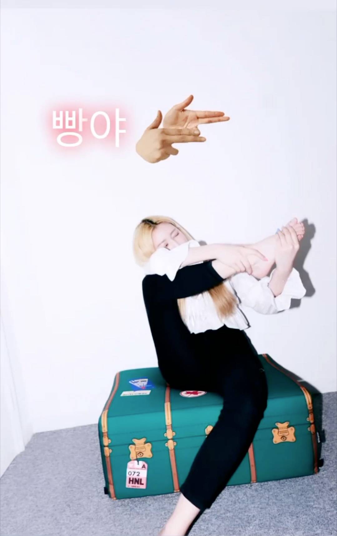 Momoland - Jane | Scrolller