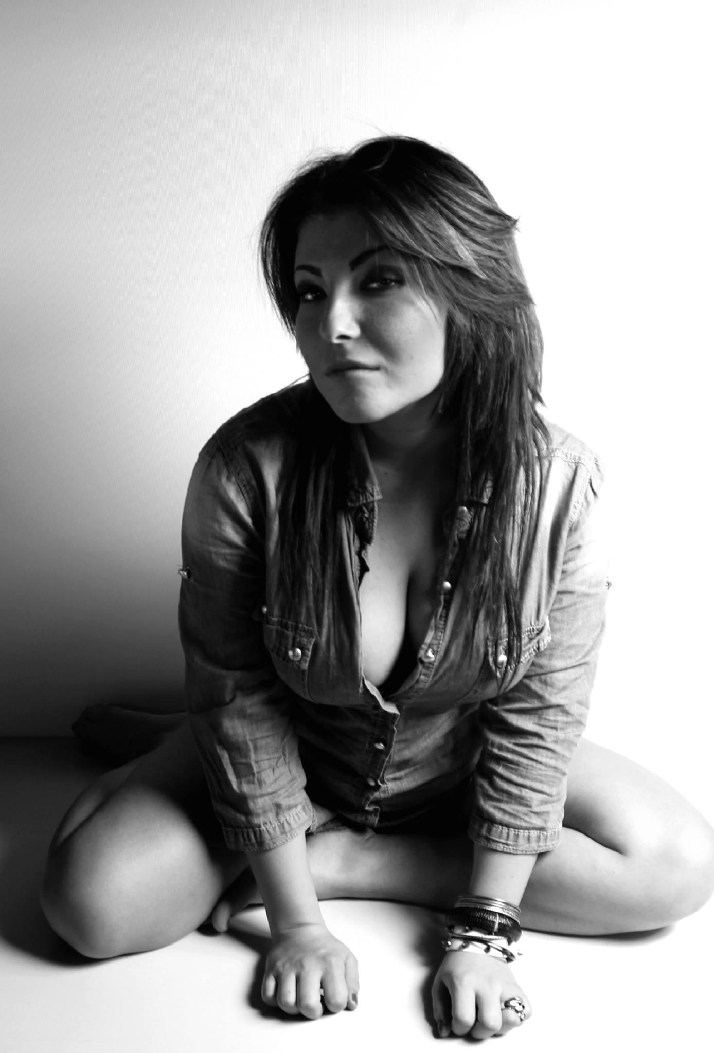 Monochrome | Scrolller