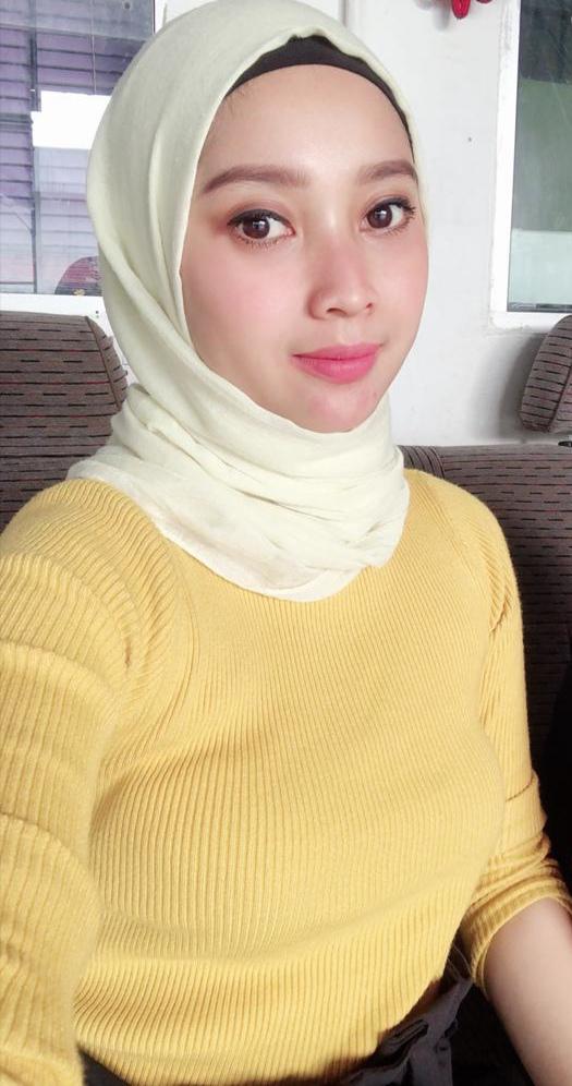 More of her? Best comment dpt link share 😊 | Scrolller