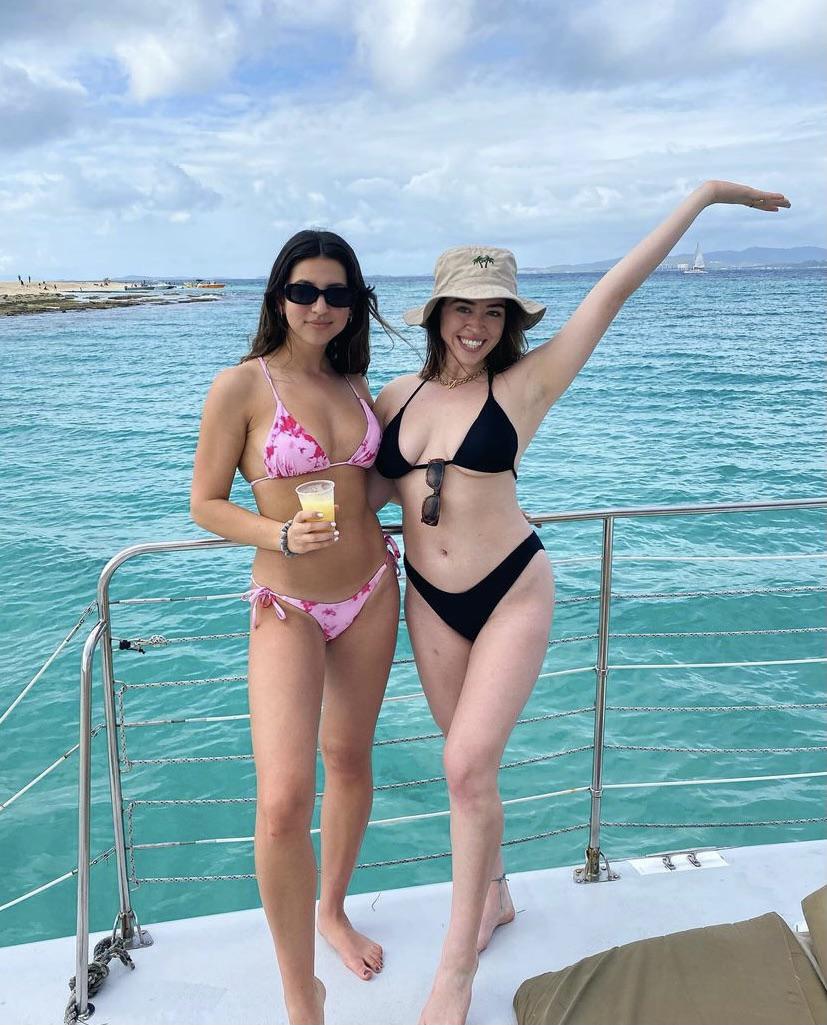 More of this busty bombshell 🤤 | Scrolller