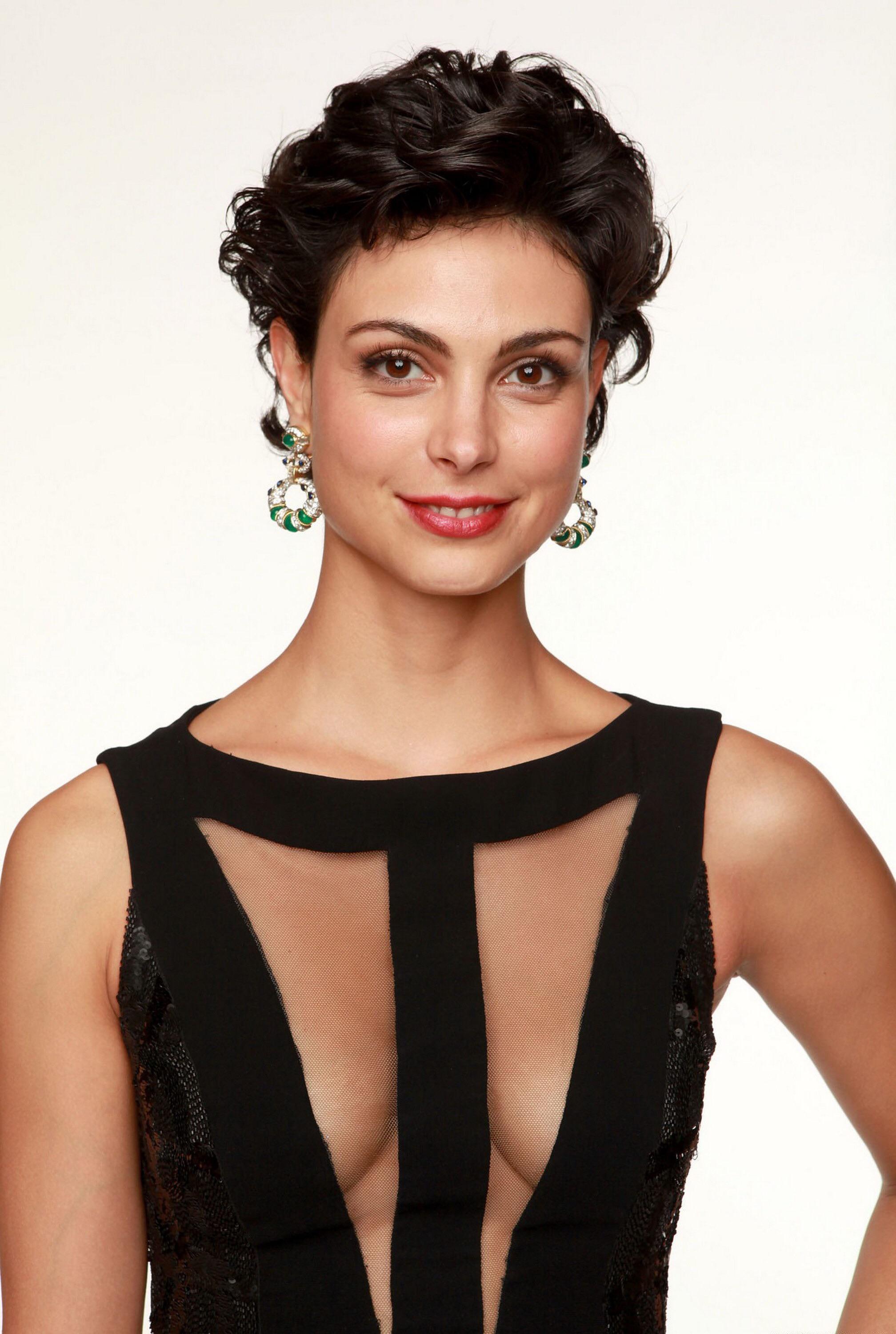 Morena Baccarin | Scrolller