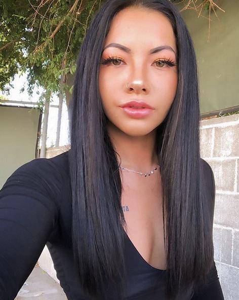 Morgan Lee | Scrolller