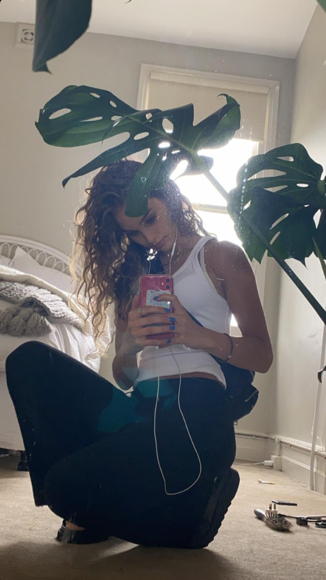 mornings are definitely not my favourite😂 (f17) | Scrolller