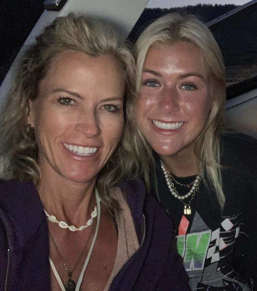 Mother or daughter [2] | Scrolller