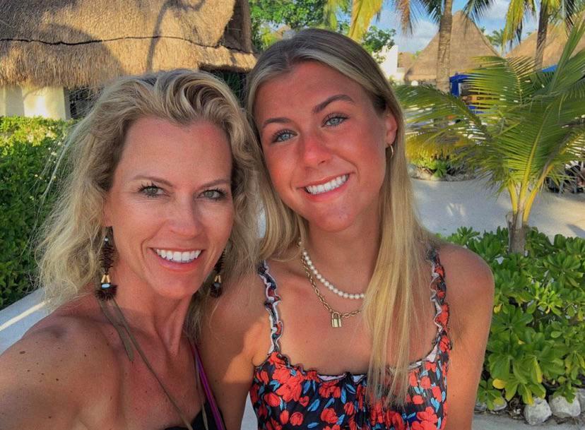 Mother or daughter [2] | Scrolller