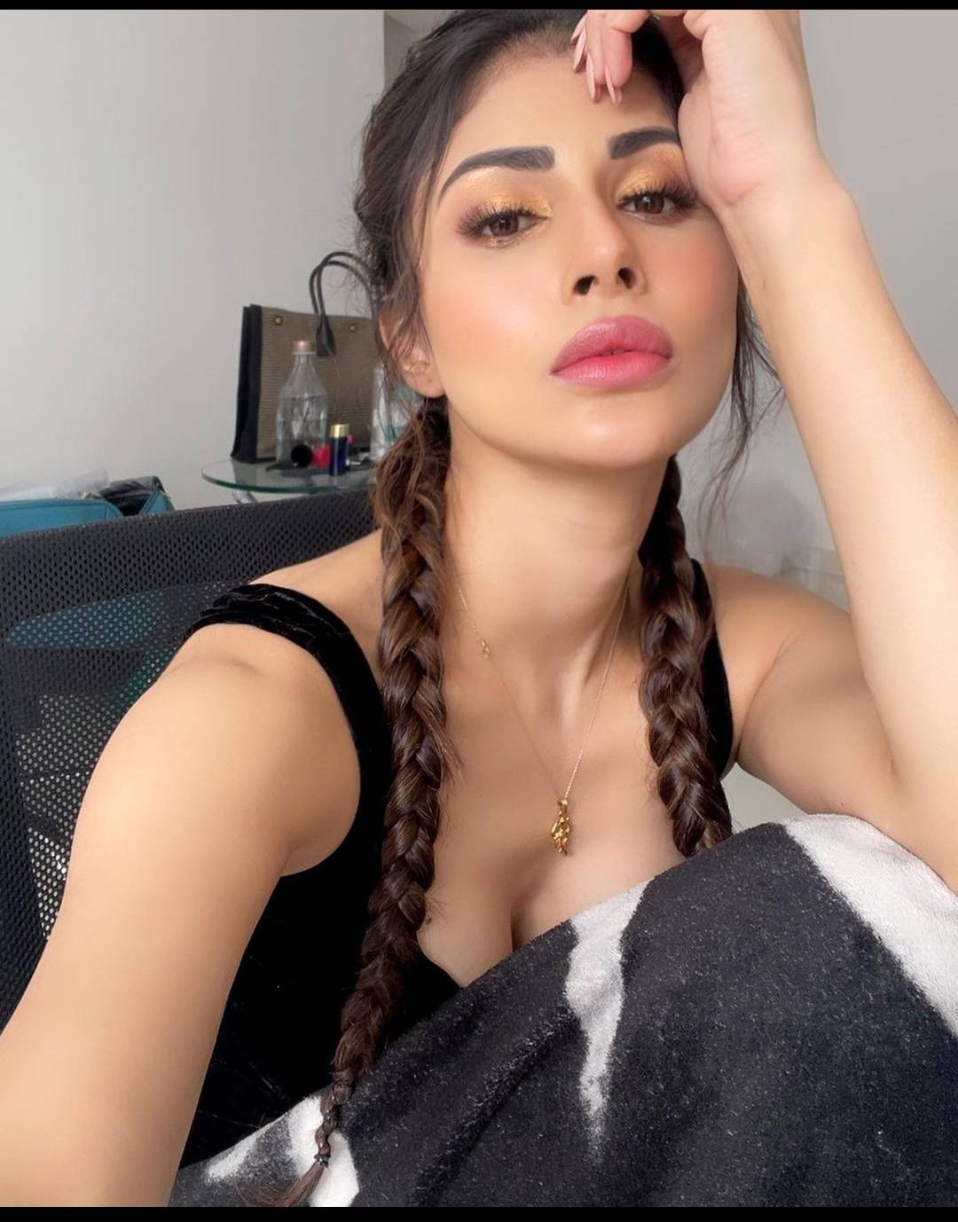 Mouni Roy is showing deep cleavage | Scrolller