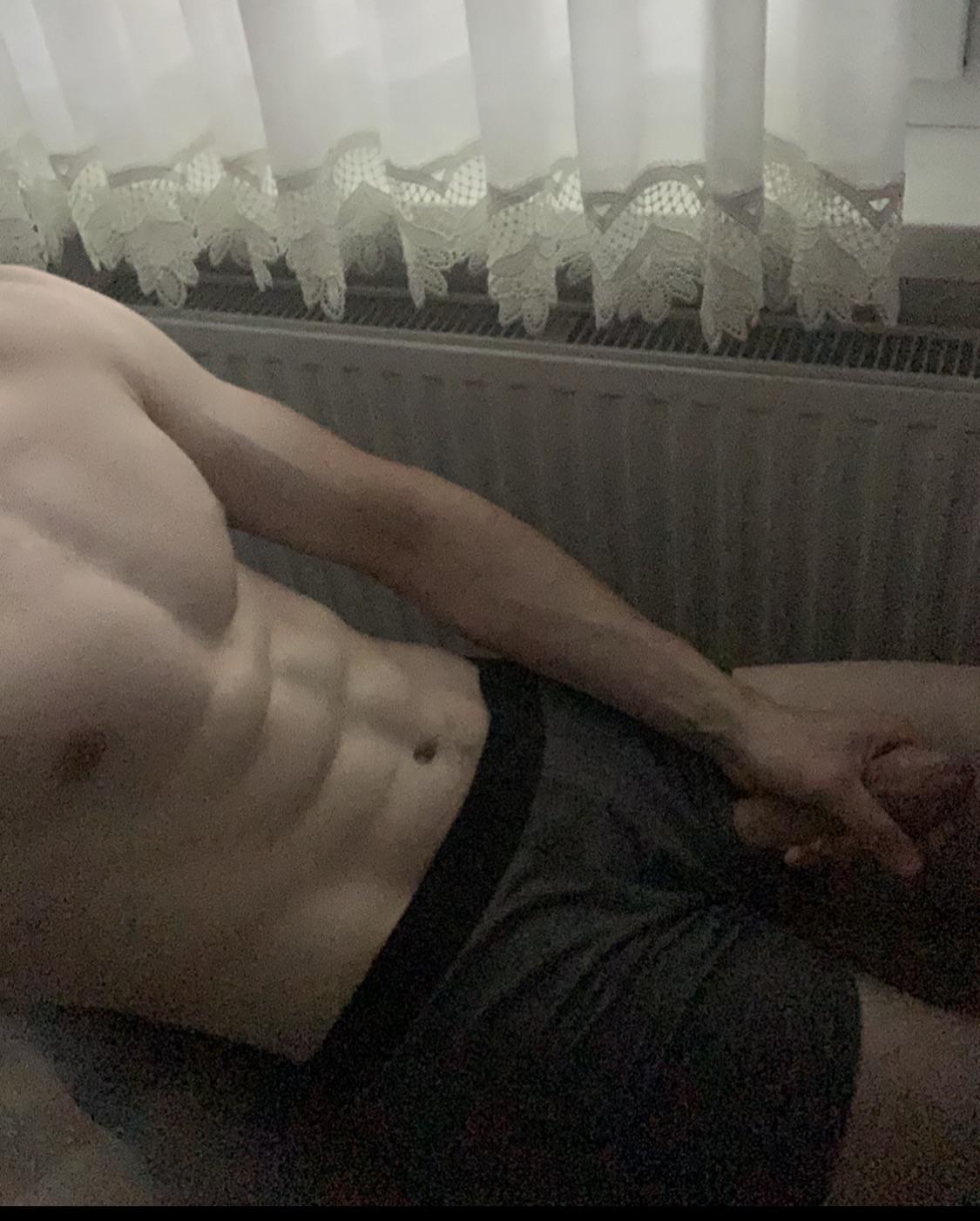 Mount me? 💦 [21] | Scrolller