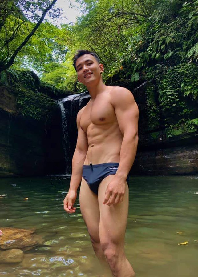 Mountain Stream | Scrolller