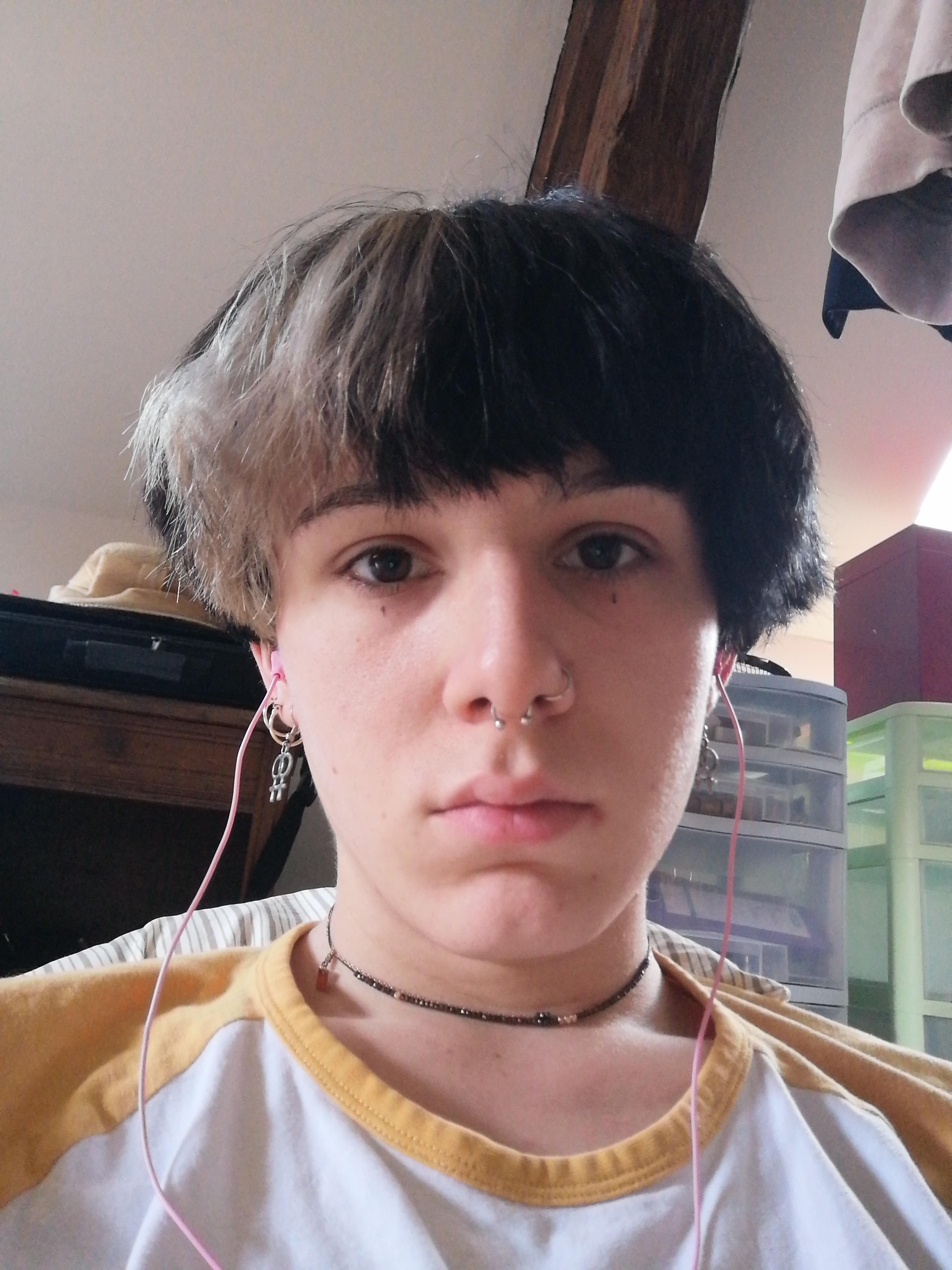 MTF 20yo, 2 years hrt. Do I pass? What should I change? Thanks for answers! | Scrolller