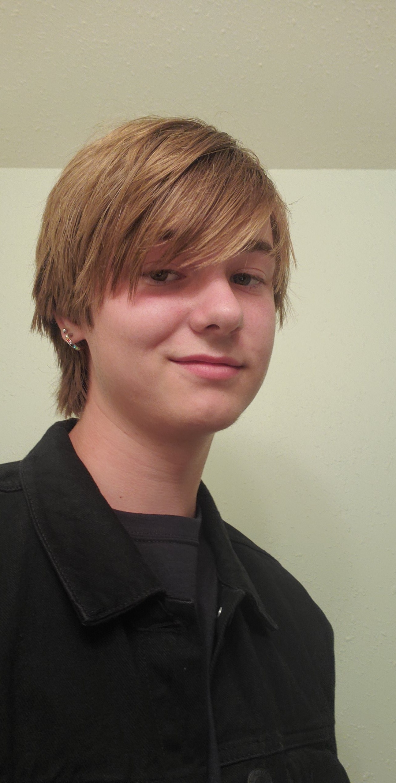 MtF pre everything dressing masc cause I'm built different | Scrolller